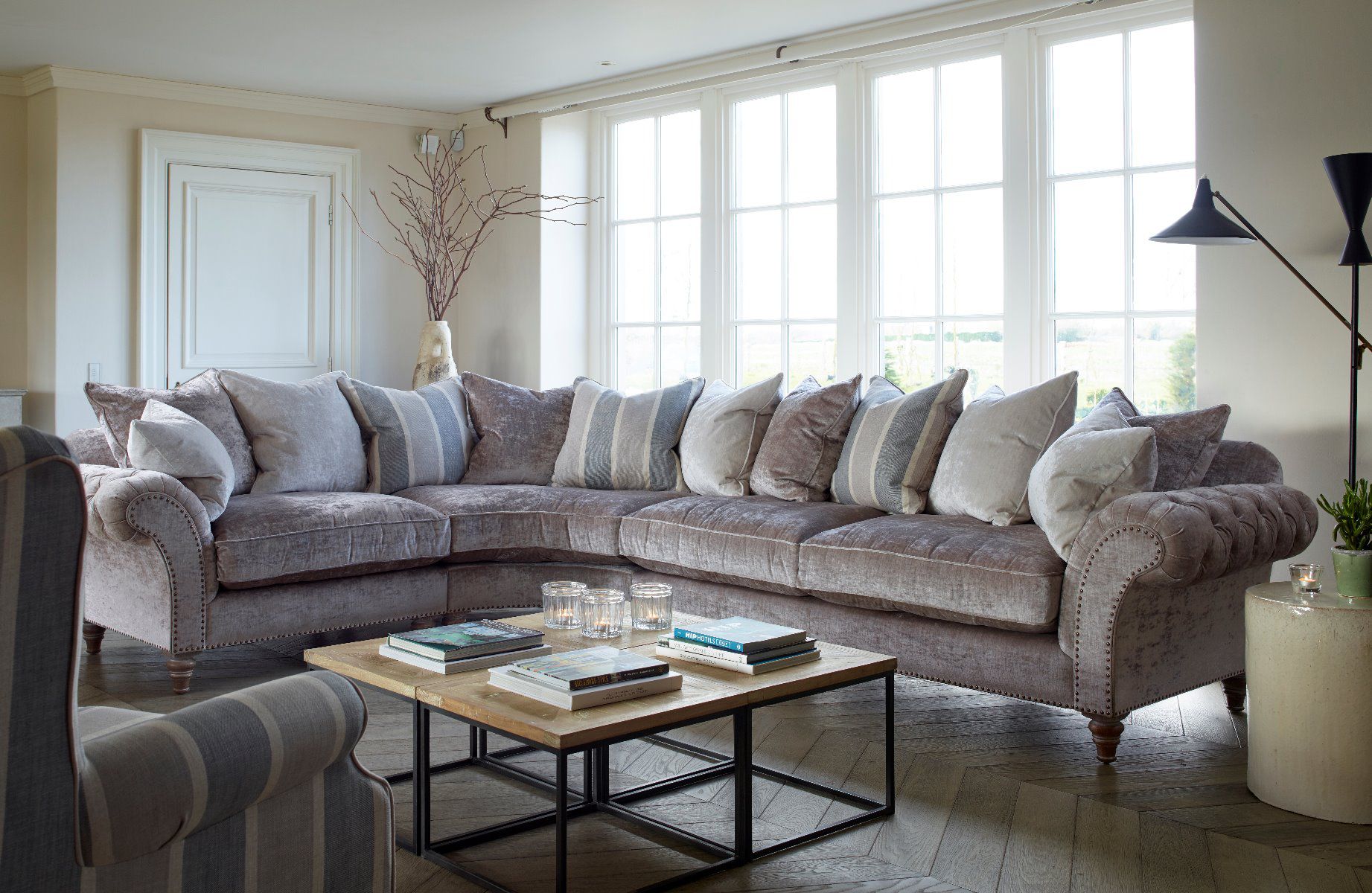 Westbridge Keaton Grand Split Sofa – HomePlus Furniture